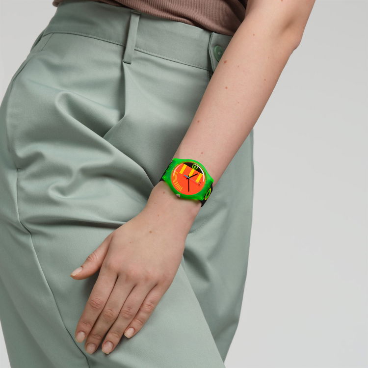 Swatch Neon Rider - SO29G106 - Helen Kirchhofer by Luxoia