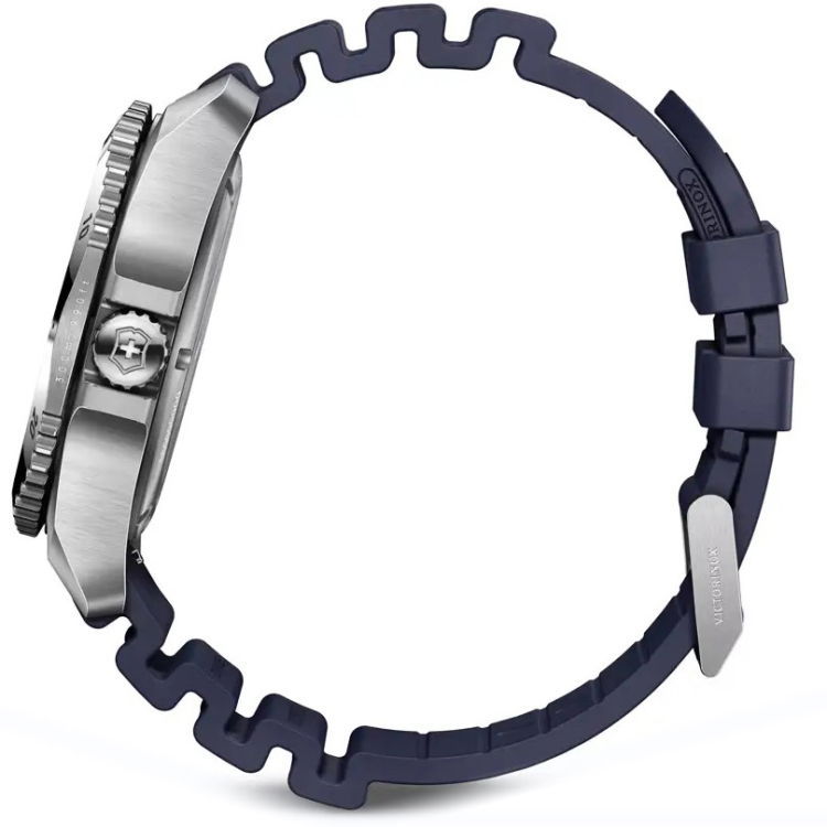 Victorinox Dive Pro Quartz - 241991 - Helen Kirchhofer by Luxoia